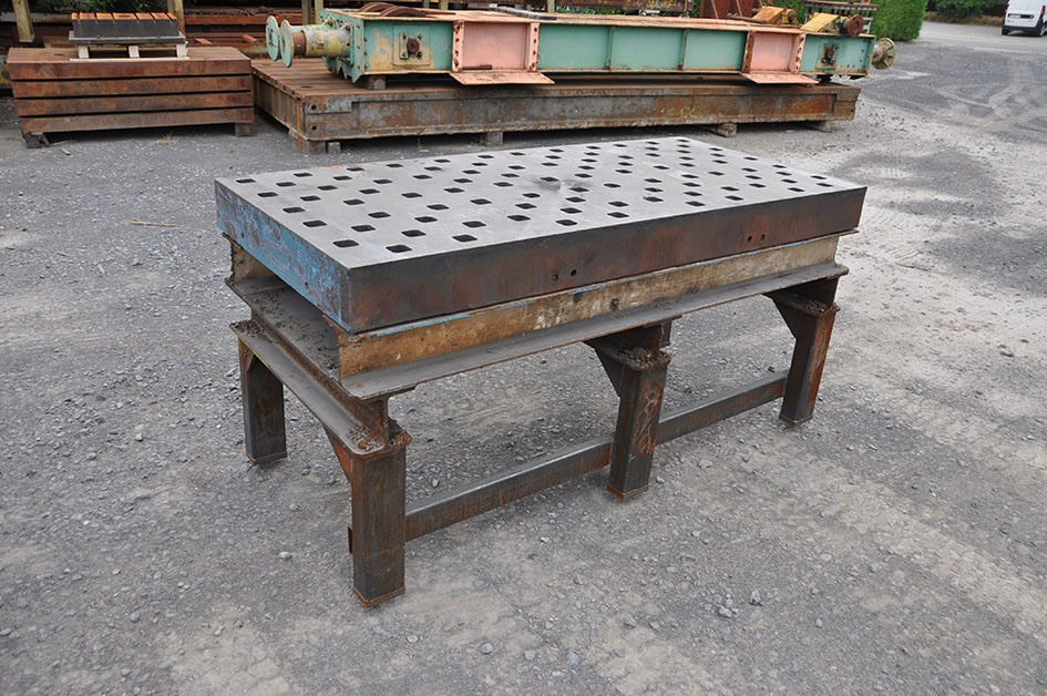 Used Tables & Floorplates, Table - 2000 x 910 x 160 mm N° 11195