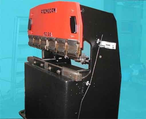 D'Occasion Presses plieuses hydrauliques, Promecam - RG 25/12,5 N° 1213 *04