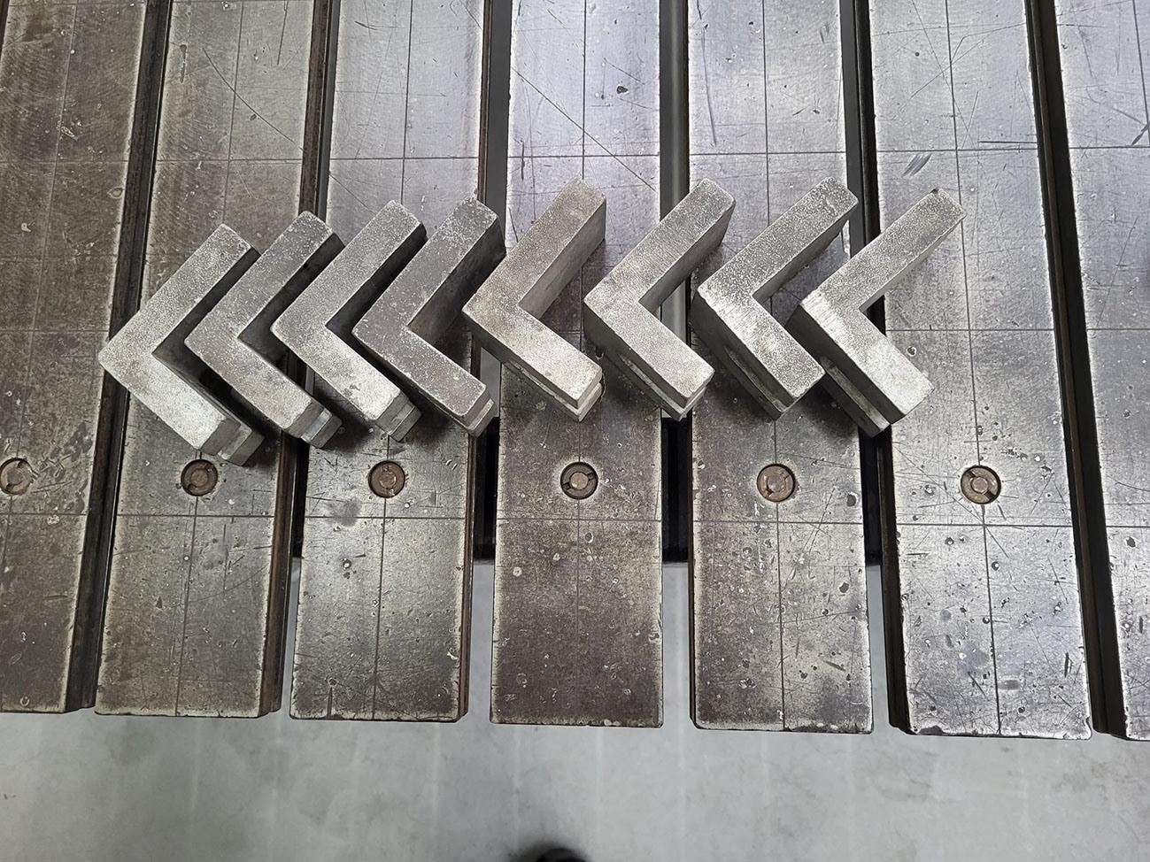 Gebruikte Lastafels & Vloerplaten & T-Gleufplaten & Vlakke platen ...