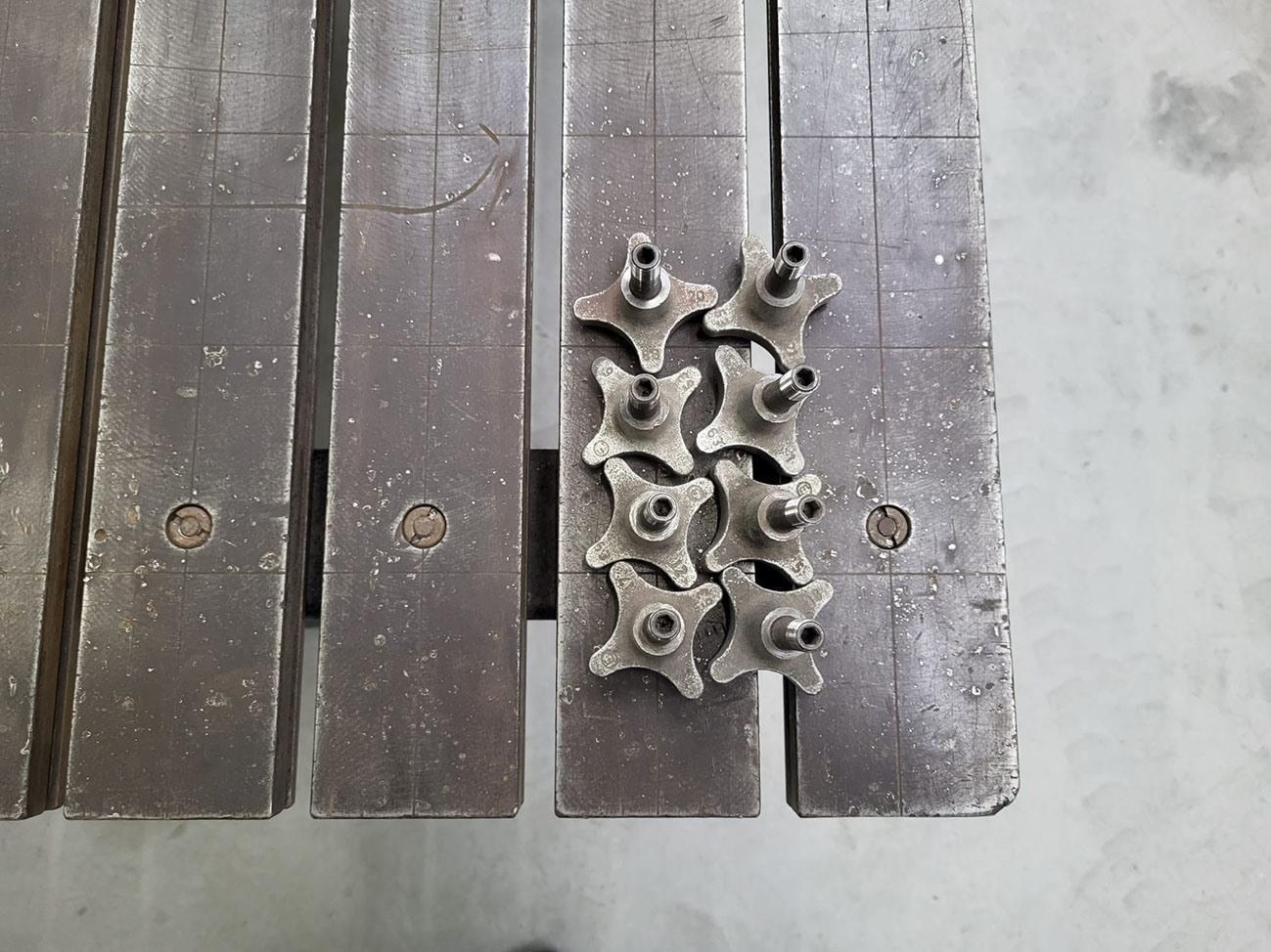 Gebruikte Lastafels & Vloerplaten & T-Gleufplaten & Vlakke platen ...