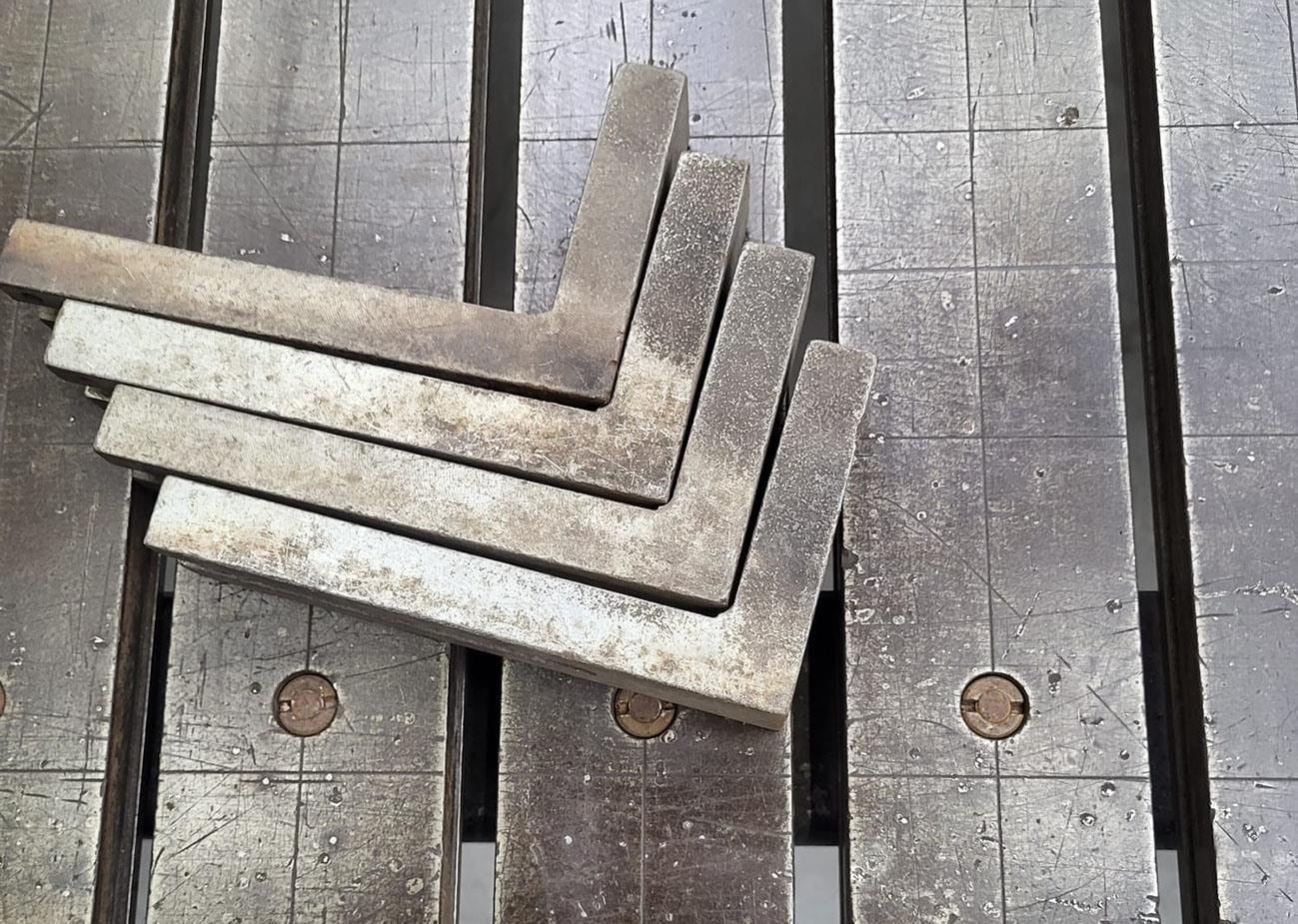 Gebruikte Lastafels & Vloerplaten & T-Gleufplaten & Vlakke platen ...