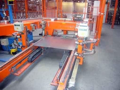 AWL + ABB - full autom spotwelding robot | Point- & seamweldingmachines ...