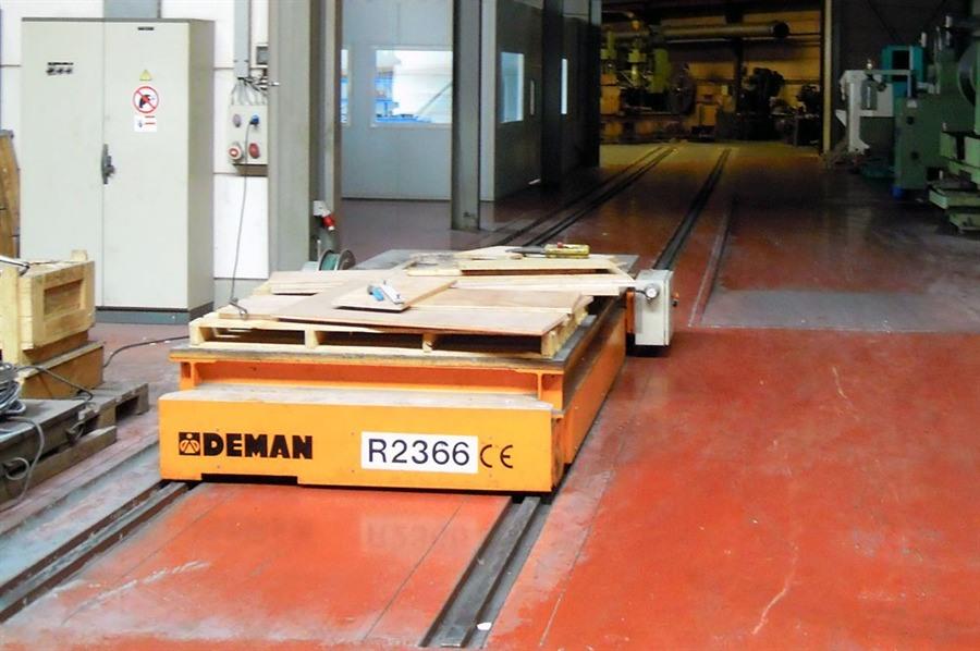 Used Vehicles (lift trucks - loading - cleaning etc), Deman - Demag ...