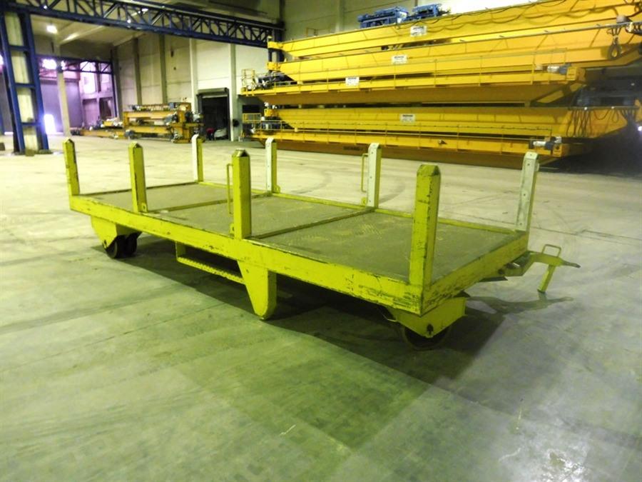 Used Vehicles (lift trucks - loading - cleaning etc), Loading trolley ...