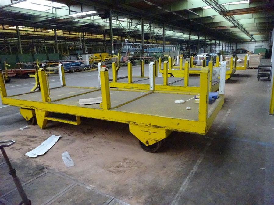 Used Vehicles (lift trucks - loading - cleaning etc), Loading trolley ...