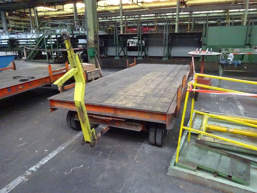 Used Vehicles (lift trucks - loading - cleaning etc), Loading trolley ...