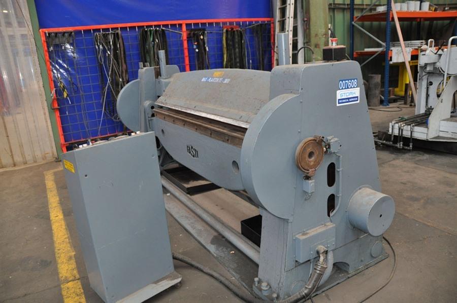 D'Occasion Machines a plier oscillantes hydrauliques, plieuse fer plat ...